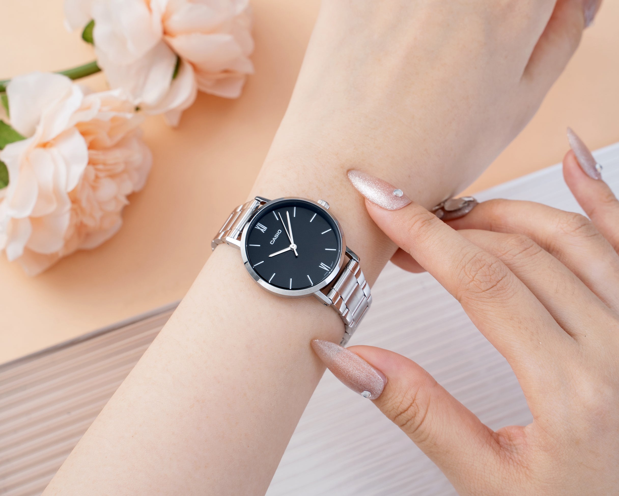 Casio LTP-VT02D-1AUDF | Watches for Women Pakistan – Posterboy